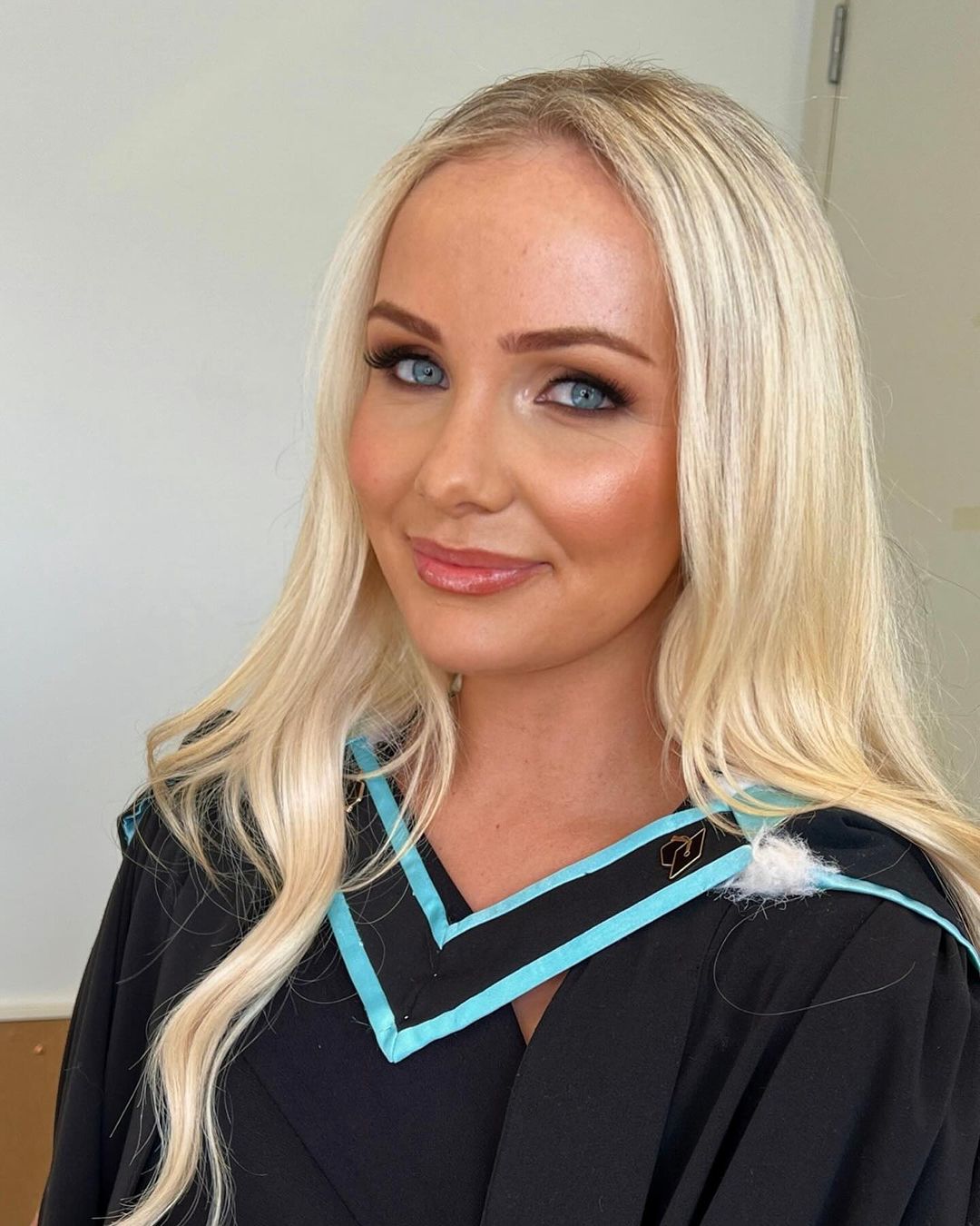 18 Stunning Graduation Makeup Ideas To Go With Your Cap And Gown Glam