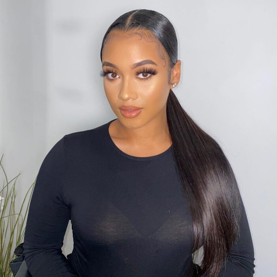 20 Flawless Graduation Hairstyles With Cap For An Iconic Beauty Moment