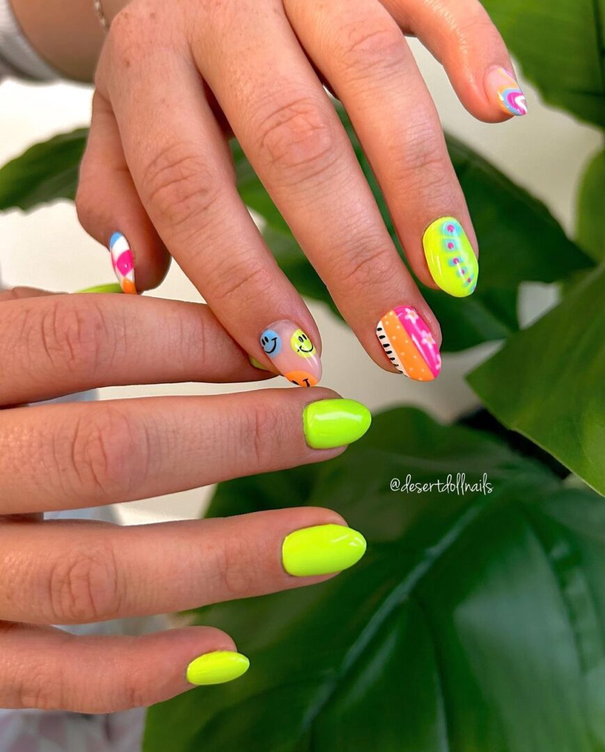 20 Bright And Summery June Nails That'll Bring The Heat