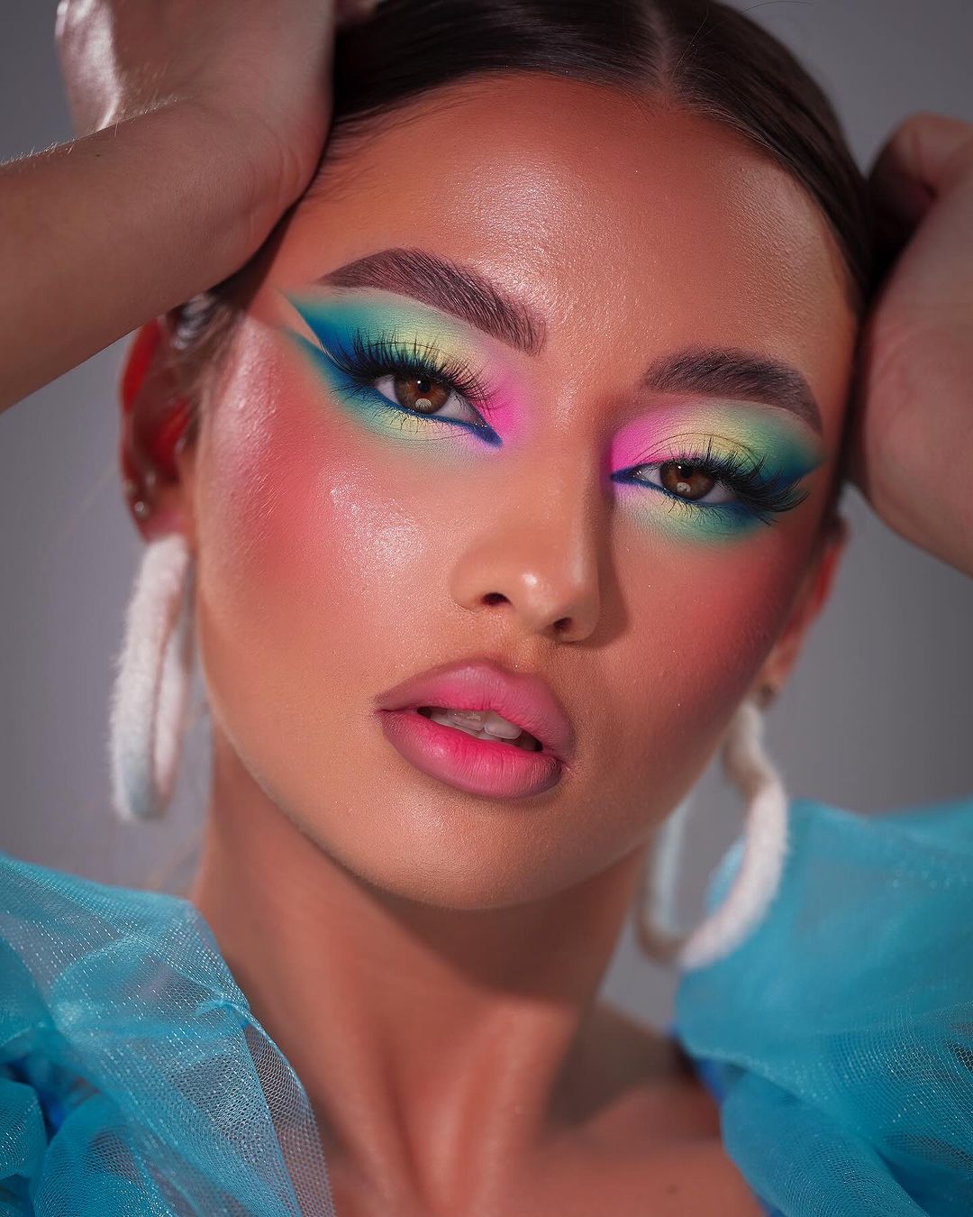 These 20 Unique Makeup Looks Are Worth The Hype