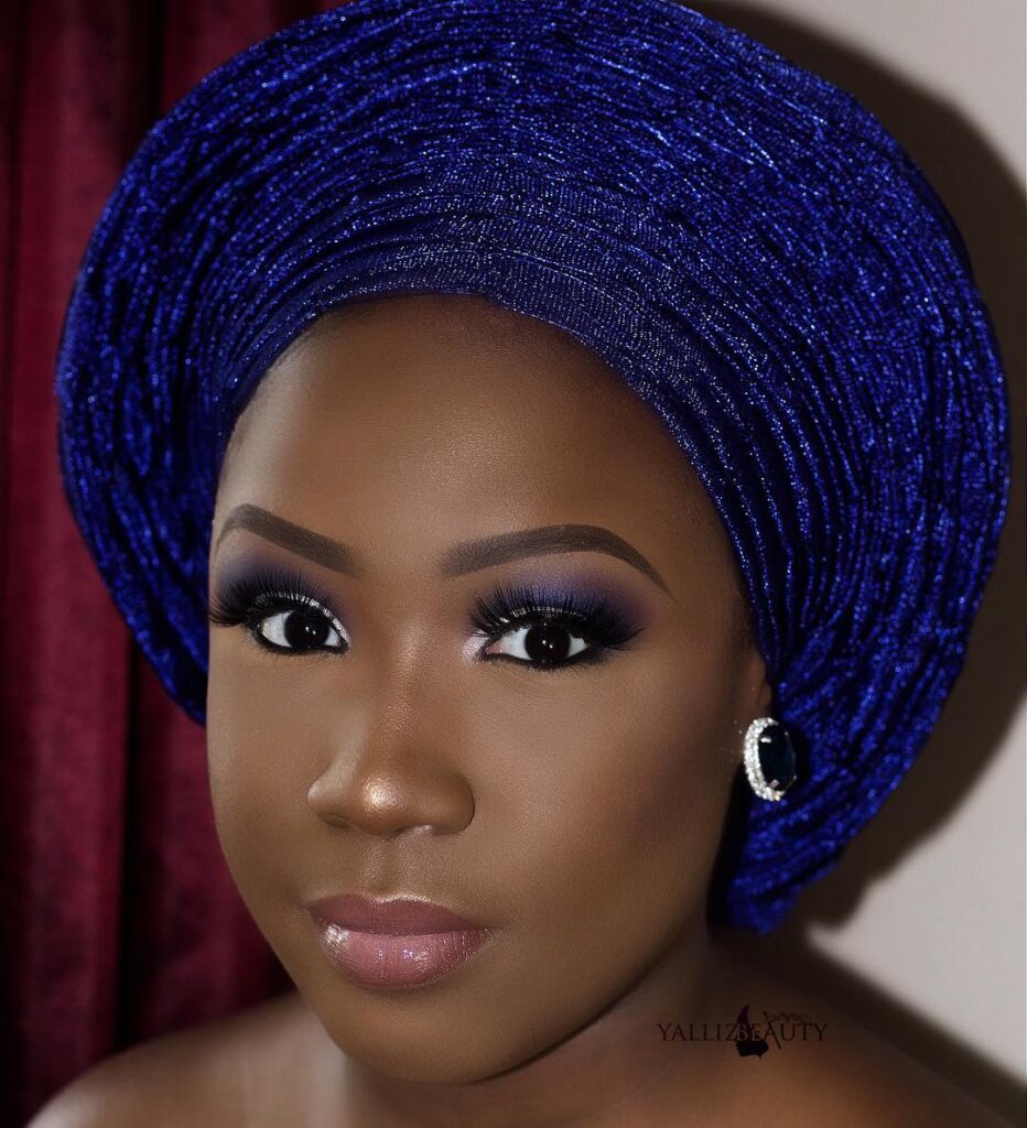 22 Royal Blue Prom Makeup Ideas That Will Leave Everyone Blue-n Away