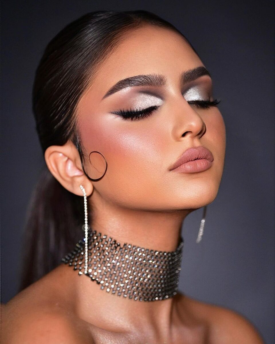 18 Stunning Graduation Makeup Ideas To Go With Your Cap And Gown Glam