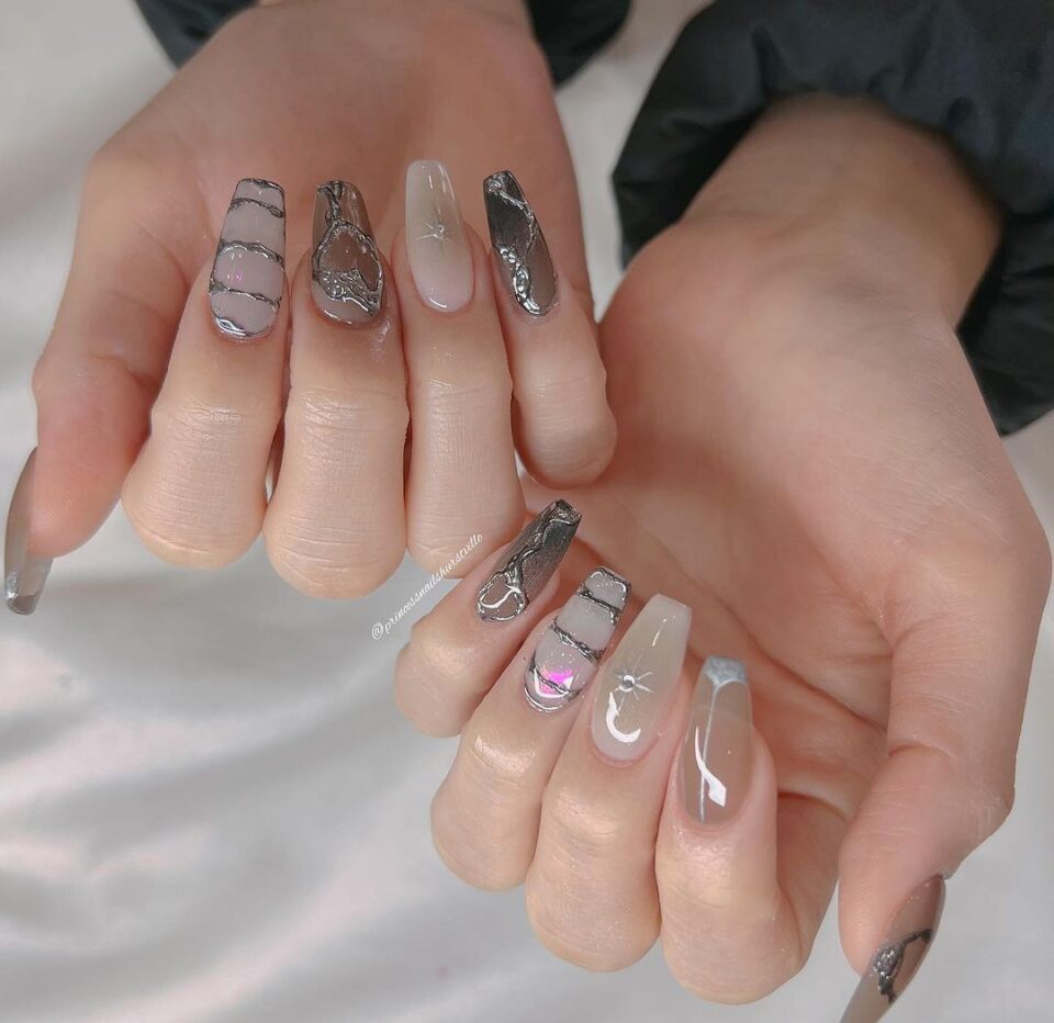 20 Charming Princess Nails To Give You The Modern Royalty Look