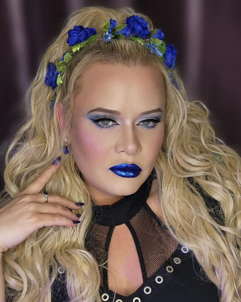 22 Royal Blue Prom Makeup Ideas That Will Leave Everyone Blue-n Away