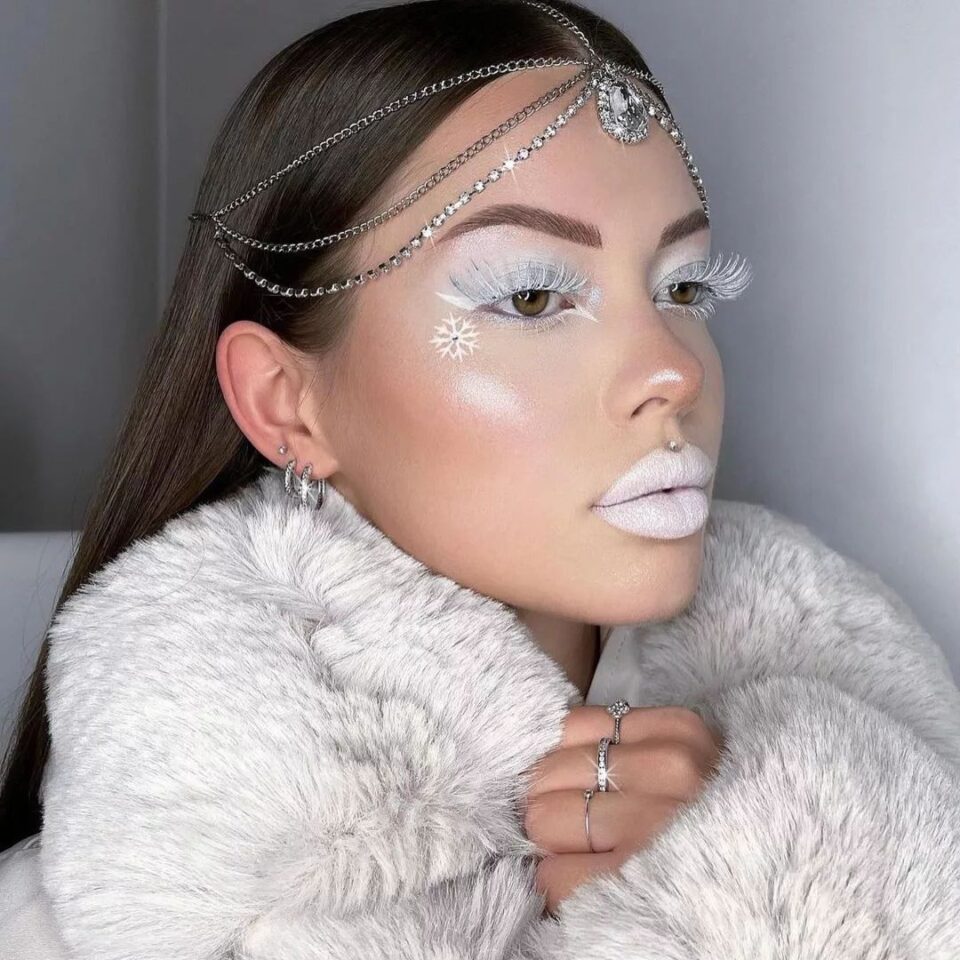 These 20 Unique Makeup Looks Are Worth The Hype