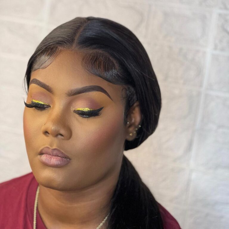 18 Stunning Graduation Makeup Ideas To Go With Your Cap And Gown Glam