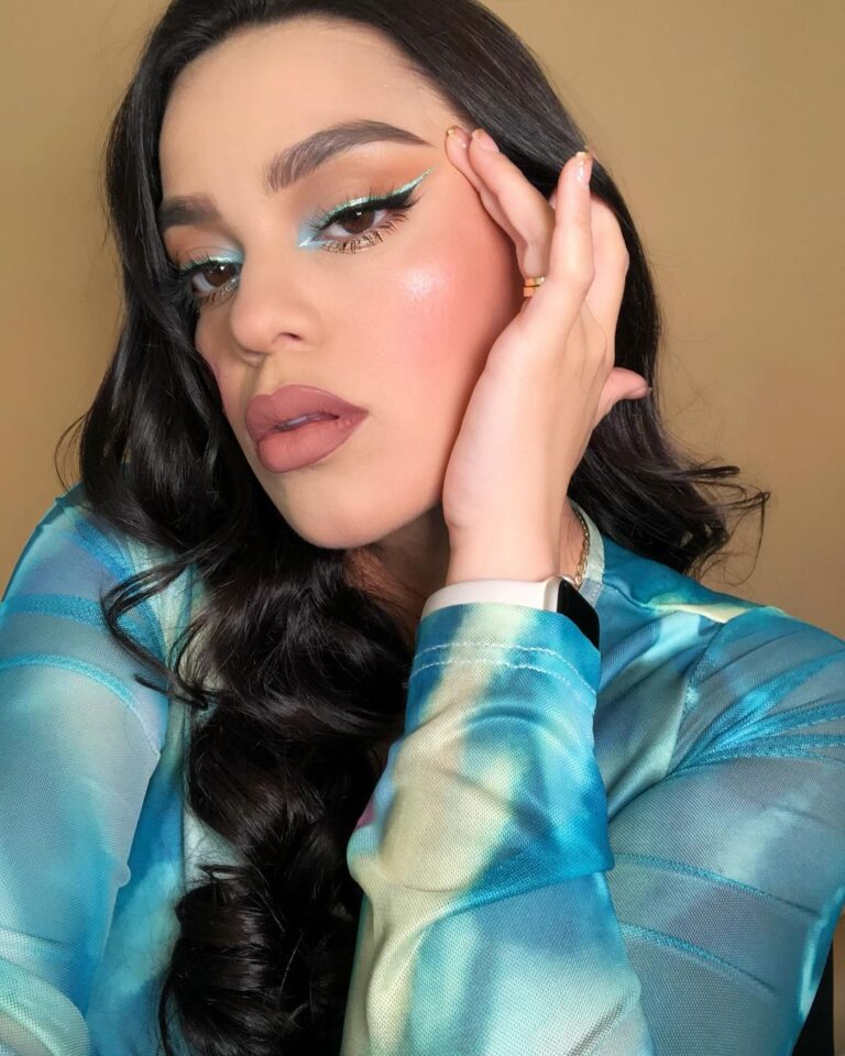 These 21 Iconic 2000s Makeup Looks Are Making A Comeback
