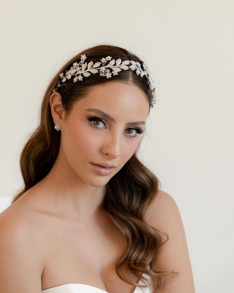 20 Stunning Hollywood Waves Wedding Hairstyles
