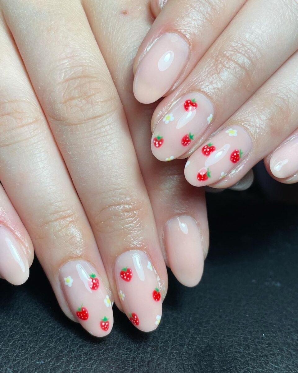 23 Cute Strawberry Nails For A Juicy Summer Mani