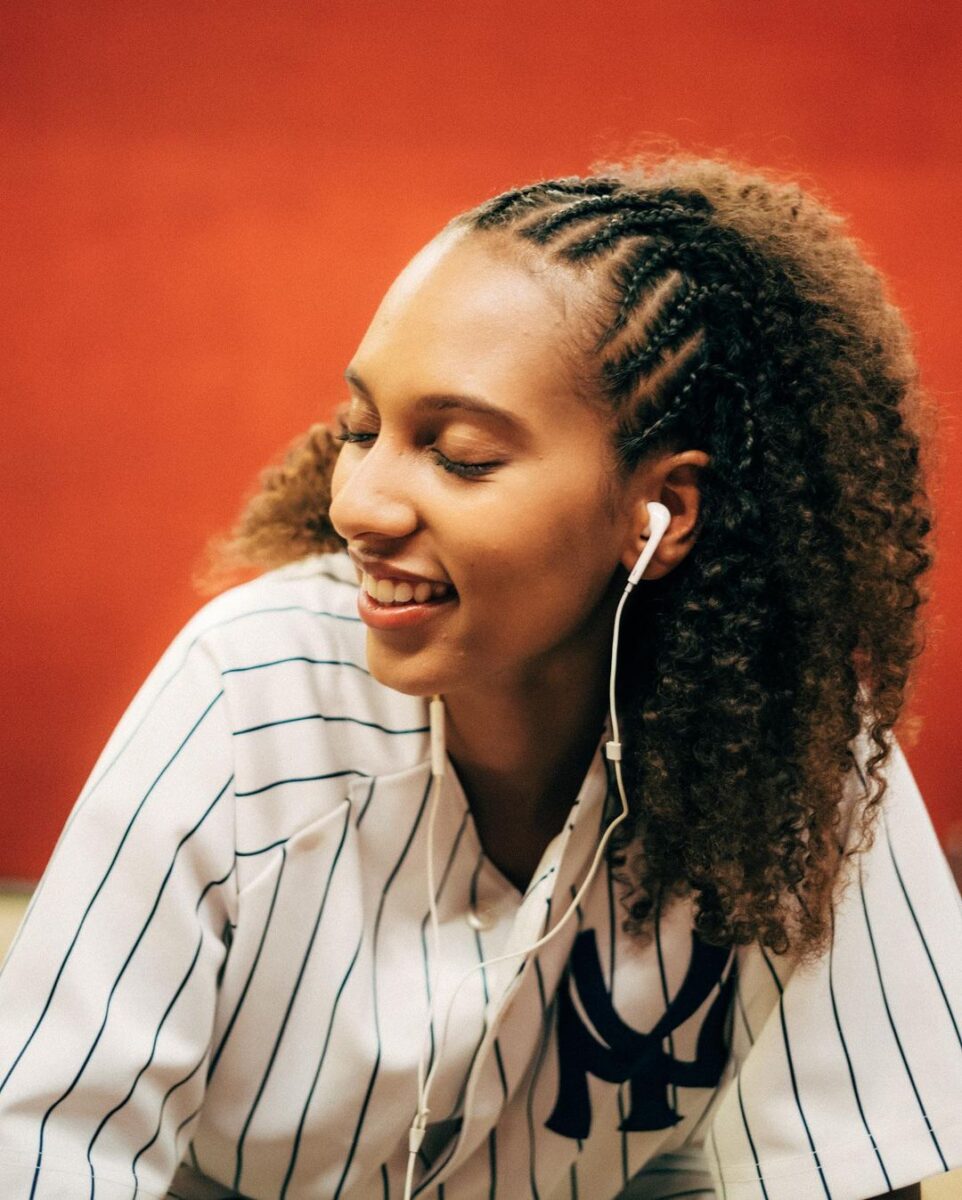 20 Baseball Game Hairstyles To Hit A Home Run