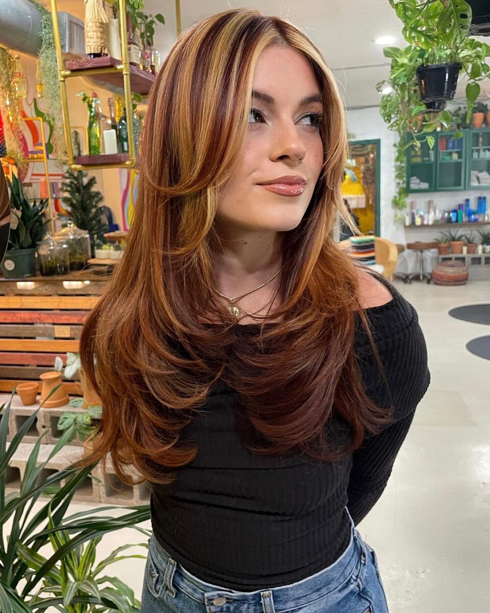 These 20 Retro 2000s Chunky Highlights Are Having A Moment