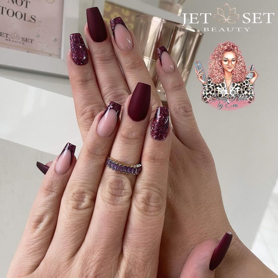 20 Awe-Inspiring Berry Nails To Jazz Up Your Manicure