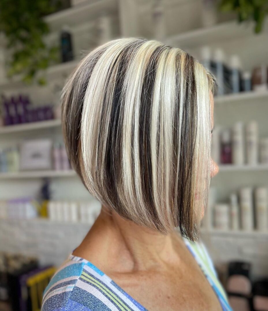 These 20 Retro 2000s Chunky Highlights Are Having A Moment