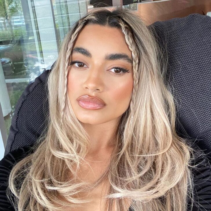 22 Effortless Pool Day Hair Ideas To Dive Into The Water With Style