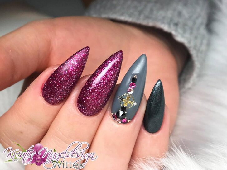 20 Awe-Inspiring Berry Nails To Jazz Up Your Manicure