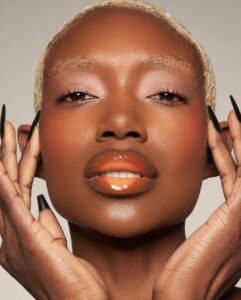 These 21 Iconic 2000s Makeup Looks Are Making A Comeback