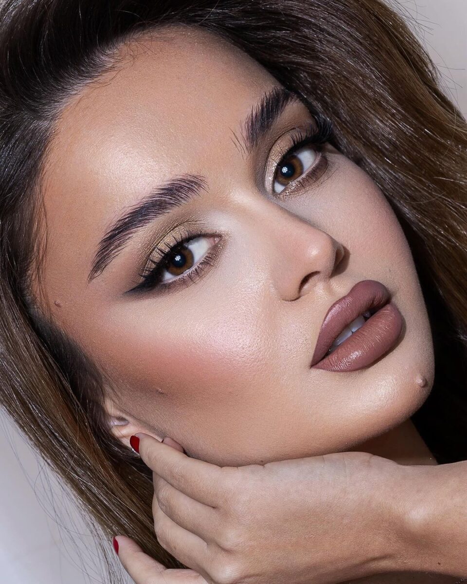 18 Sunkissed Makeup Ideas For A Luminous Glow