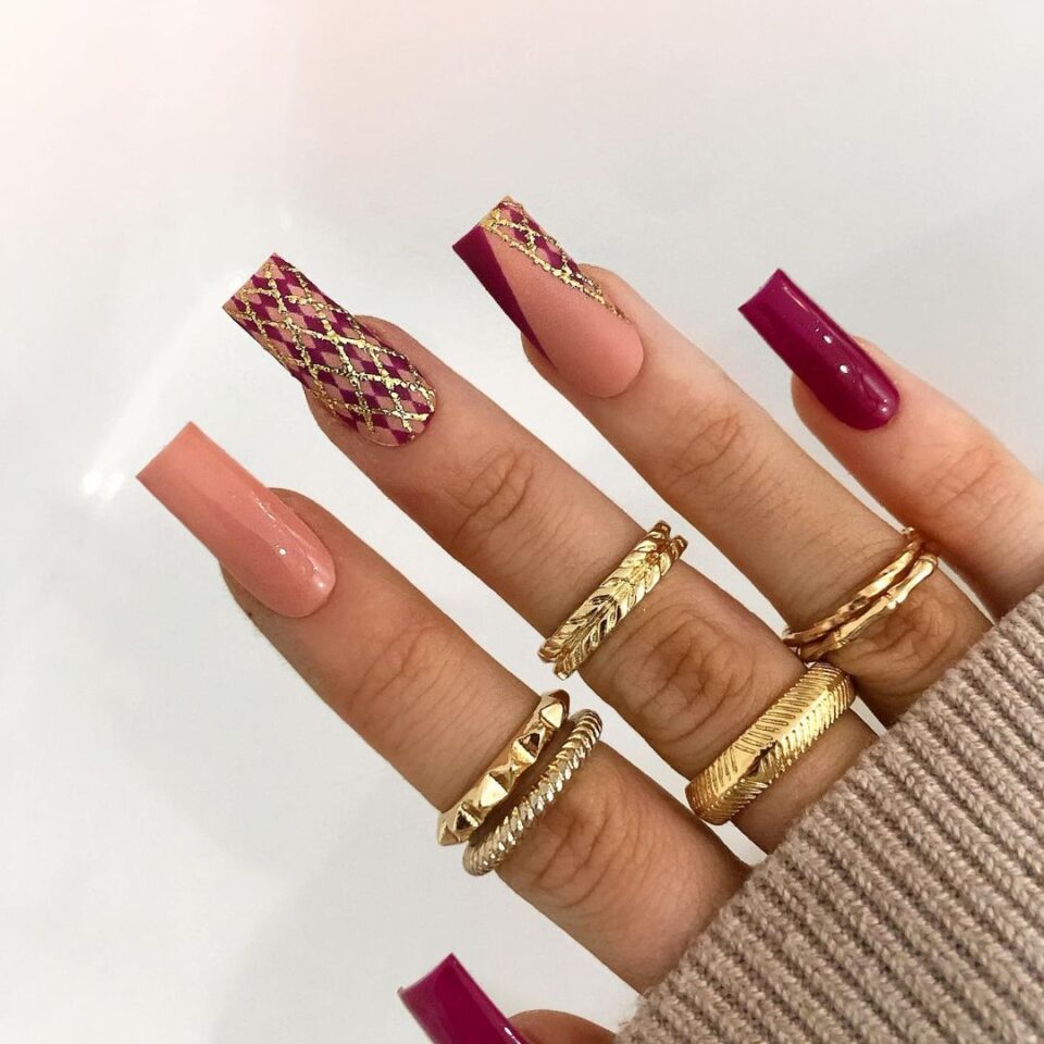 20 Awe-Inspiring Berry Nails To Jazz Up Your Manicure