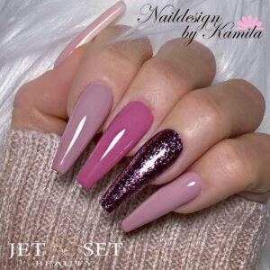 20 Awe-Inspiring Berry Nails To Jazz Up Your Manicure