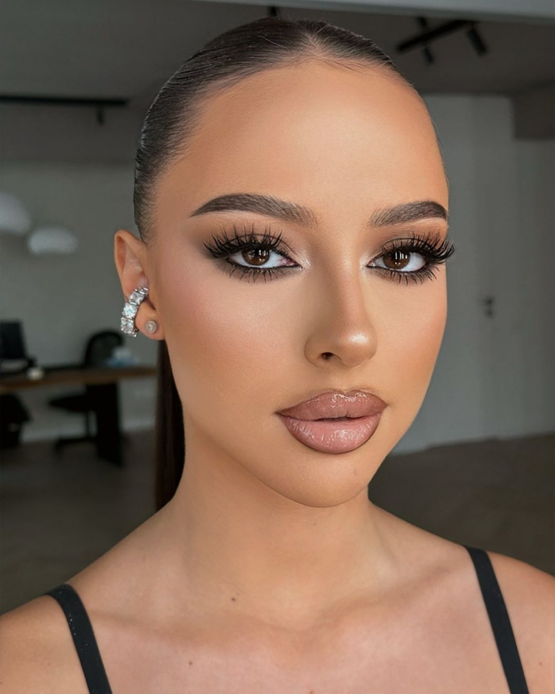 20 Red Carpet Worthy Wedding Guest Makeup Ideas