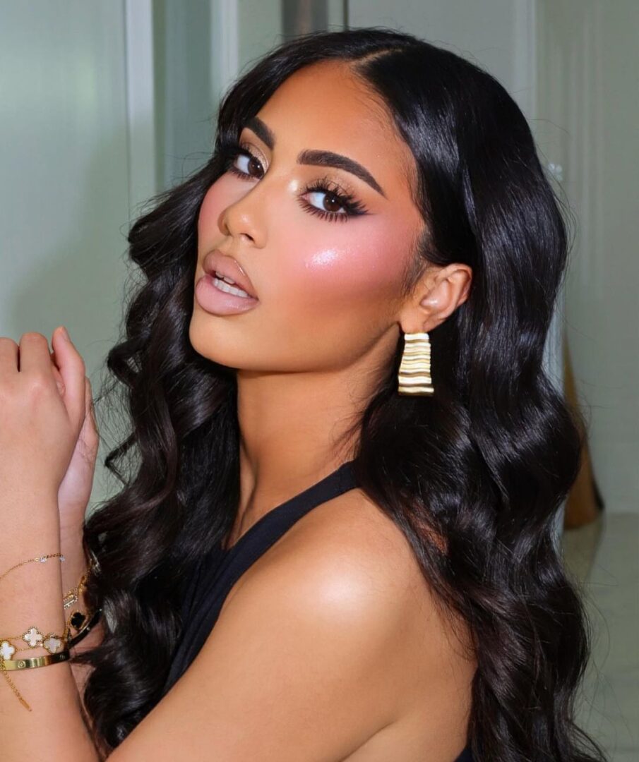 20 Glowy Dewy Makeup Looks For A Healthy And Wealthy Look