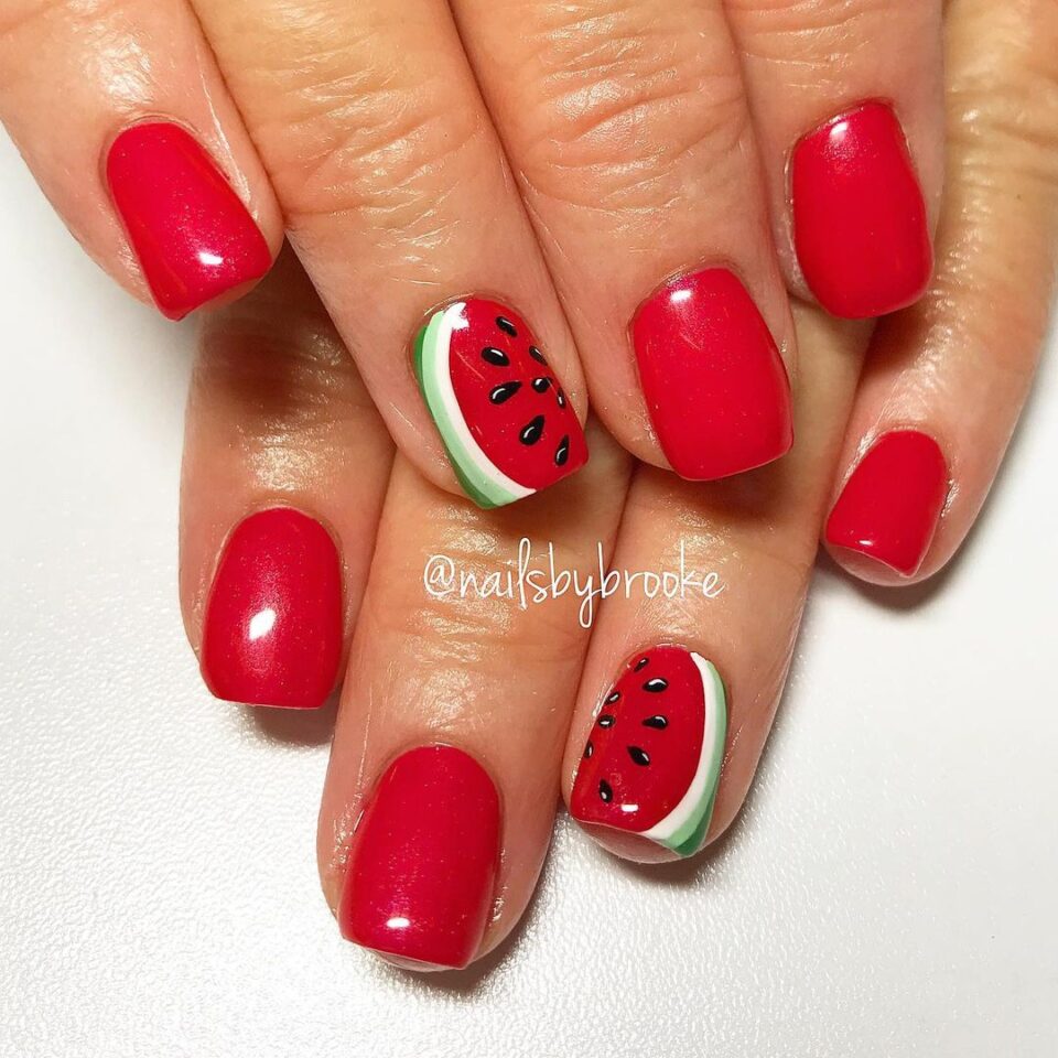 22 Bright August Nails To End The Summer Right