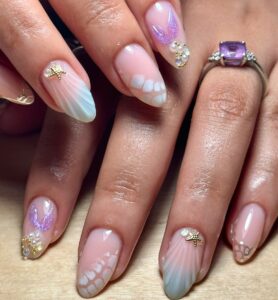 20 Cute And Chic Seashell Nails For A Spe-Shell Summer