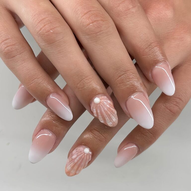 20 Cute And Chic Seashell Nails For A Spe-Shell Summer