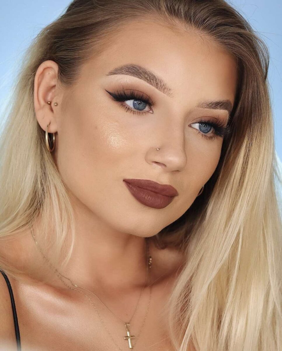 20 Eye-Catching Fall Makeup Looks You Must Try This Season