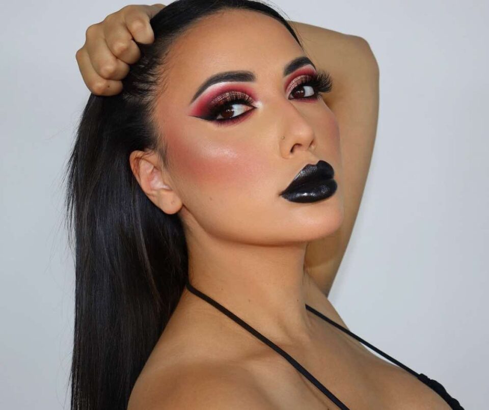 Dare To Be Different With Any Of These 20 Magnificent Burgundy Eye ...