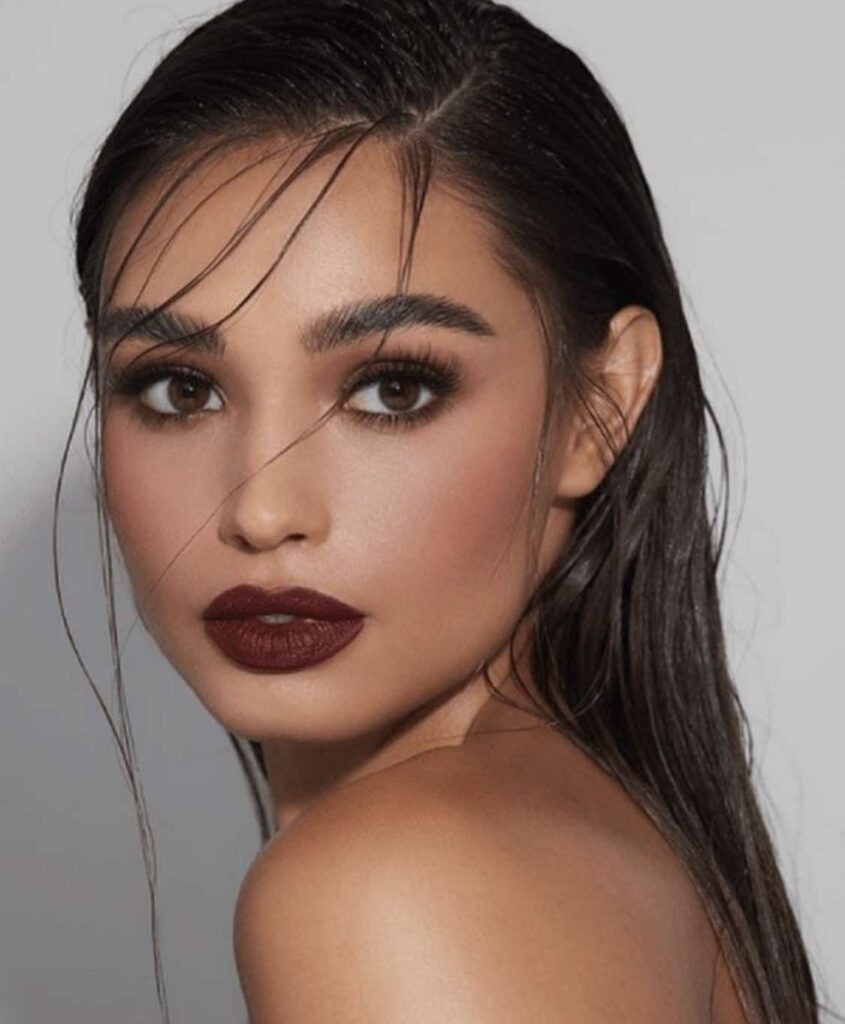 20 Eye-Catching Fall Makeup Looks You Must Try This Season