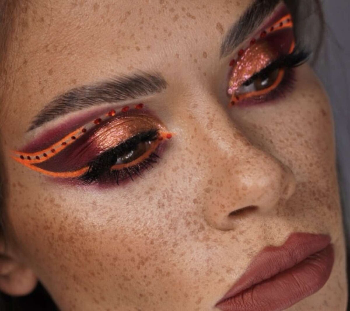 Dare To Be Different With Any Of These 20 Magnificent Burgundy Eye ...