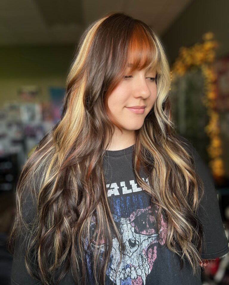 Meow-Velous Dark Calico Hair Is A Perfect Fall Look