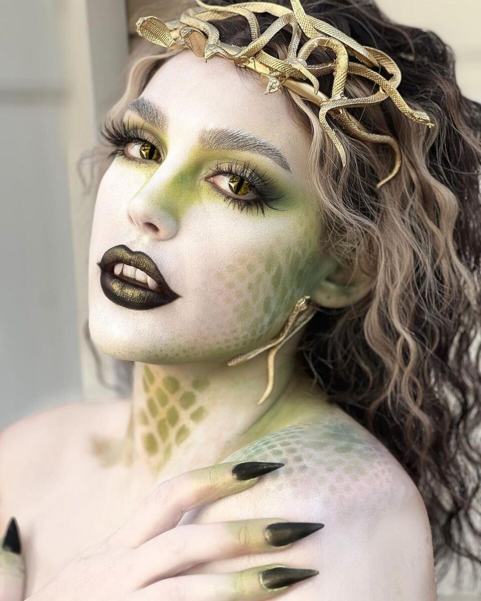 Ssslither Into Medusa Makeup With These Irresistible Serpentine Cunning ...