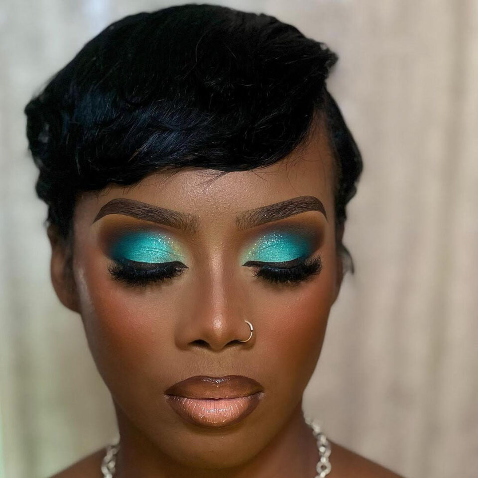 Make Your Face Pop With These 21 '80s Makeup Looks