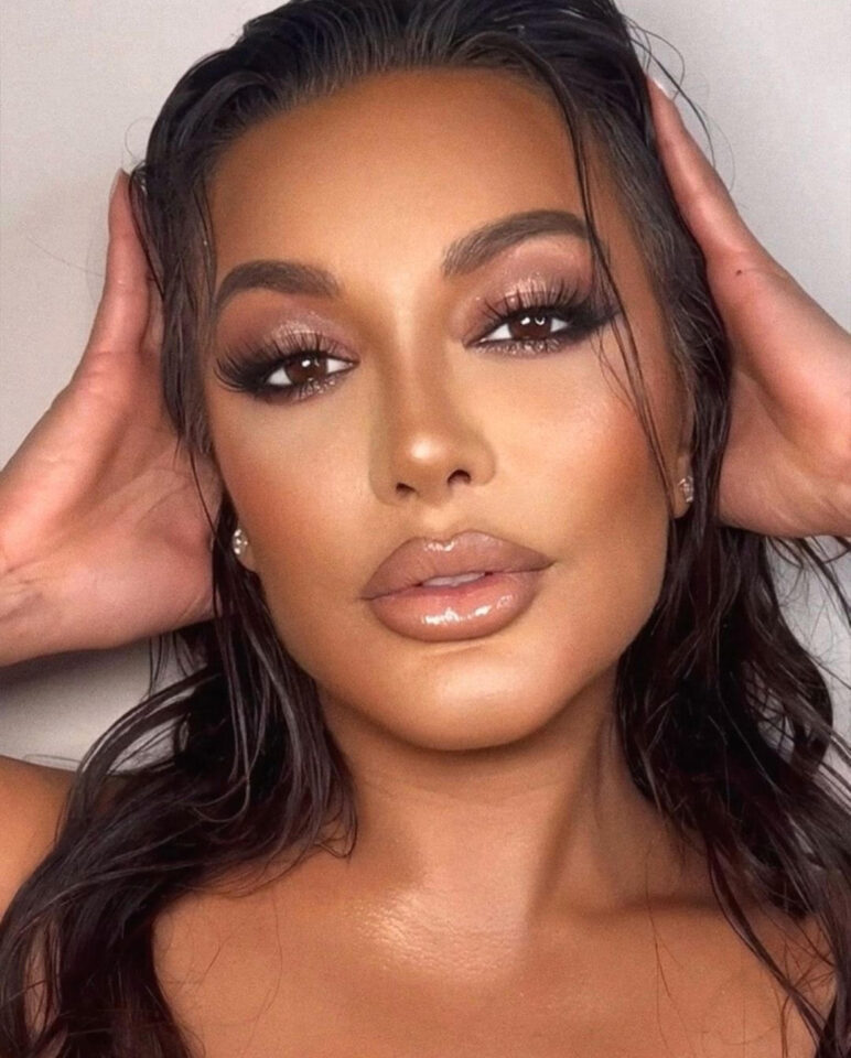 Make Your Face Pop With These 21 '80s Makeup Looks