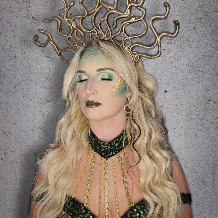 Ssslither Into Medusa Makeup With These Irresistible Serpentine Cunning ...