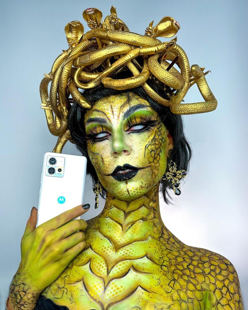 Ssslither Into Medusa Makeup With These Irresistible Serpentine Cunning ...