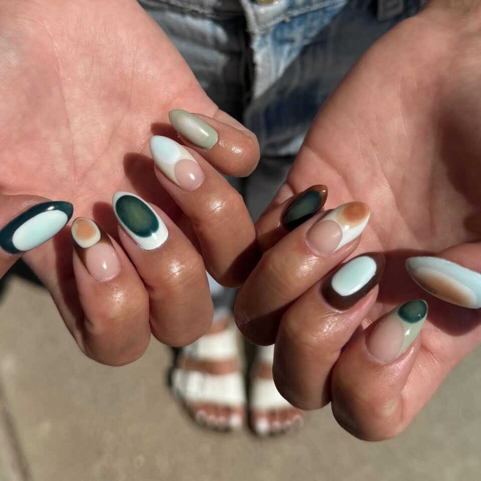 22 Summer To Fall Transition Nails That'll Rule Your Mood Board This Season