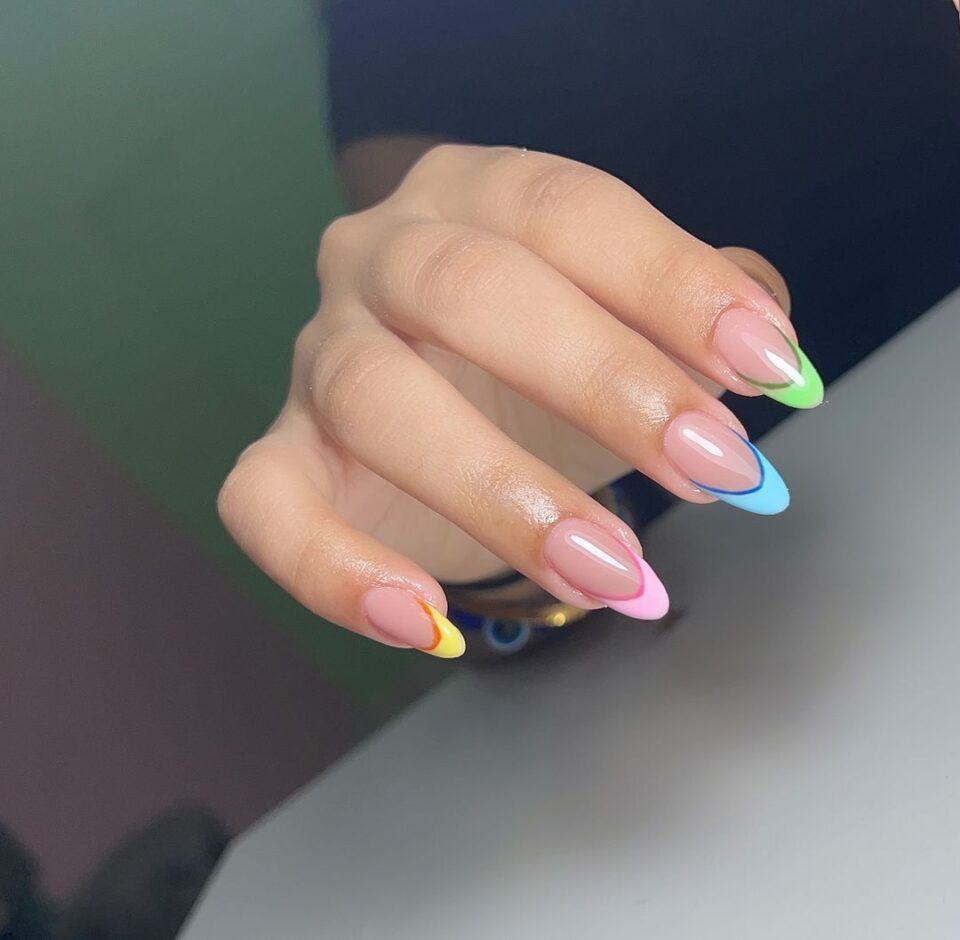 22 Summer To Fall Transition Nails That'll Rule Your Mood Board This Season