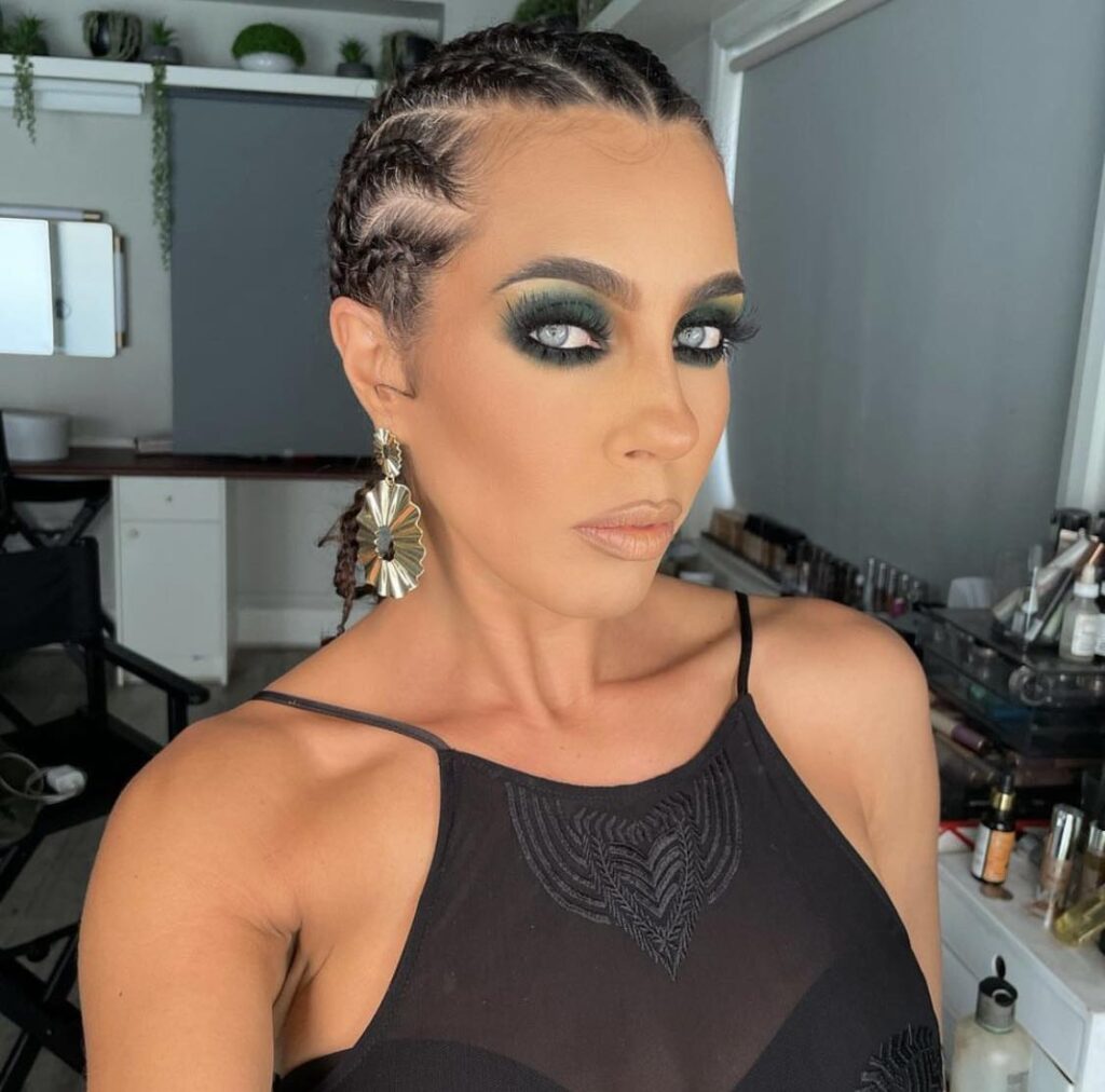 These Stunning Emerald Green Makeup Looks Will Help You Make Every ...