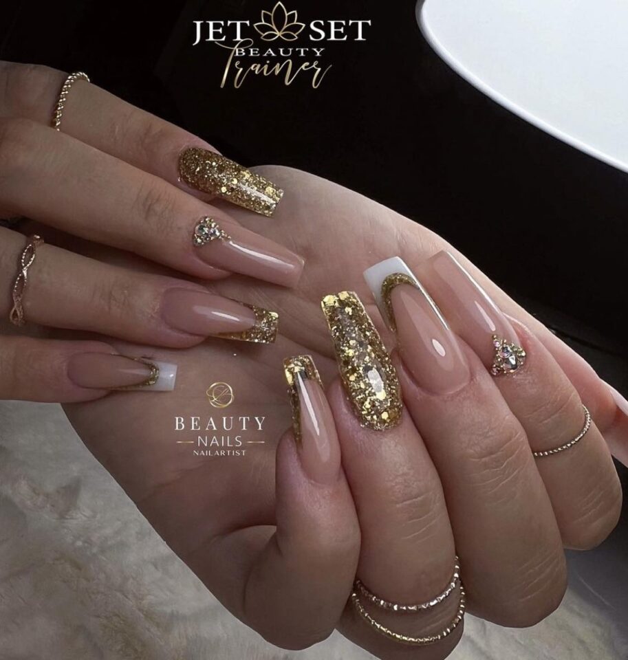 Unlock The Next Level With These 22 Gorgeous Gold Nails