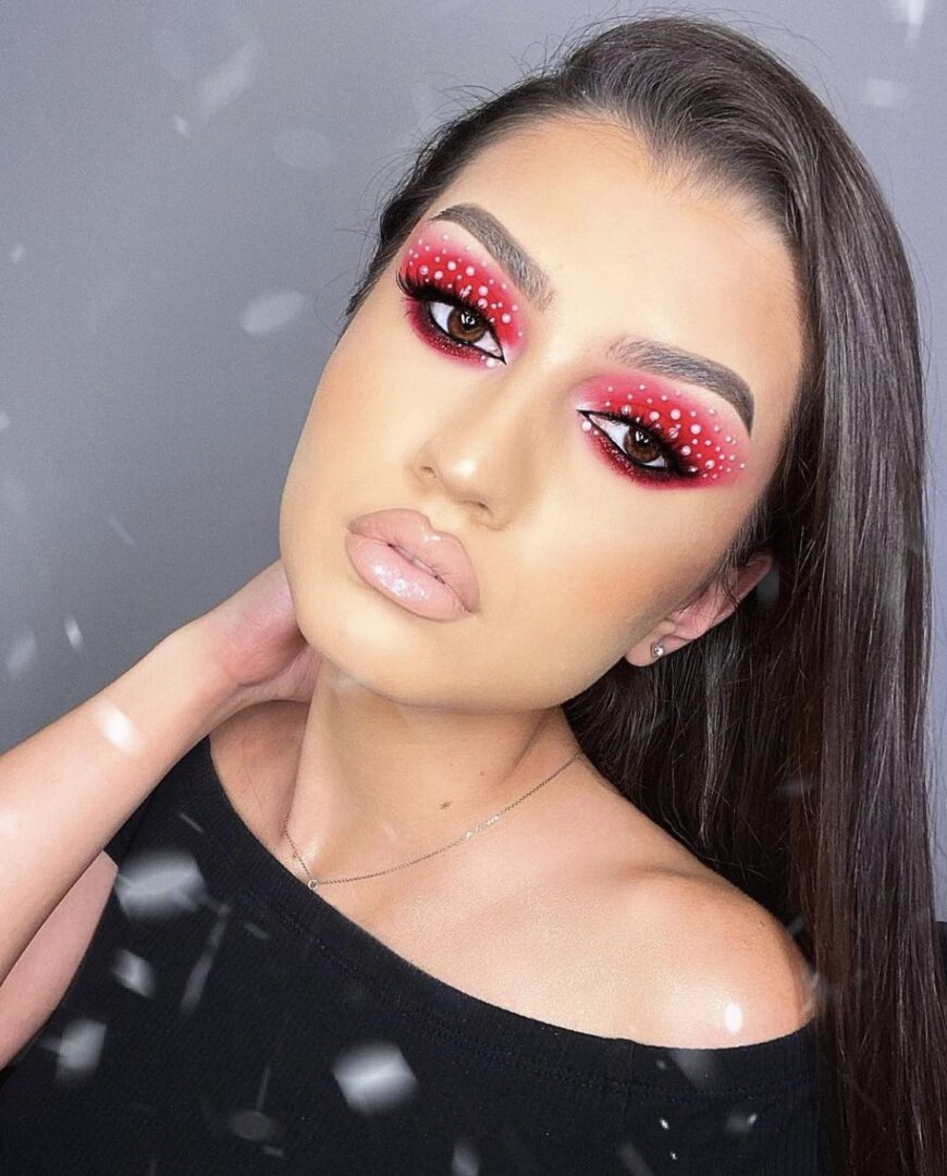 Unleash Your Fierce Side With Daring Red Smokey Eye Look