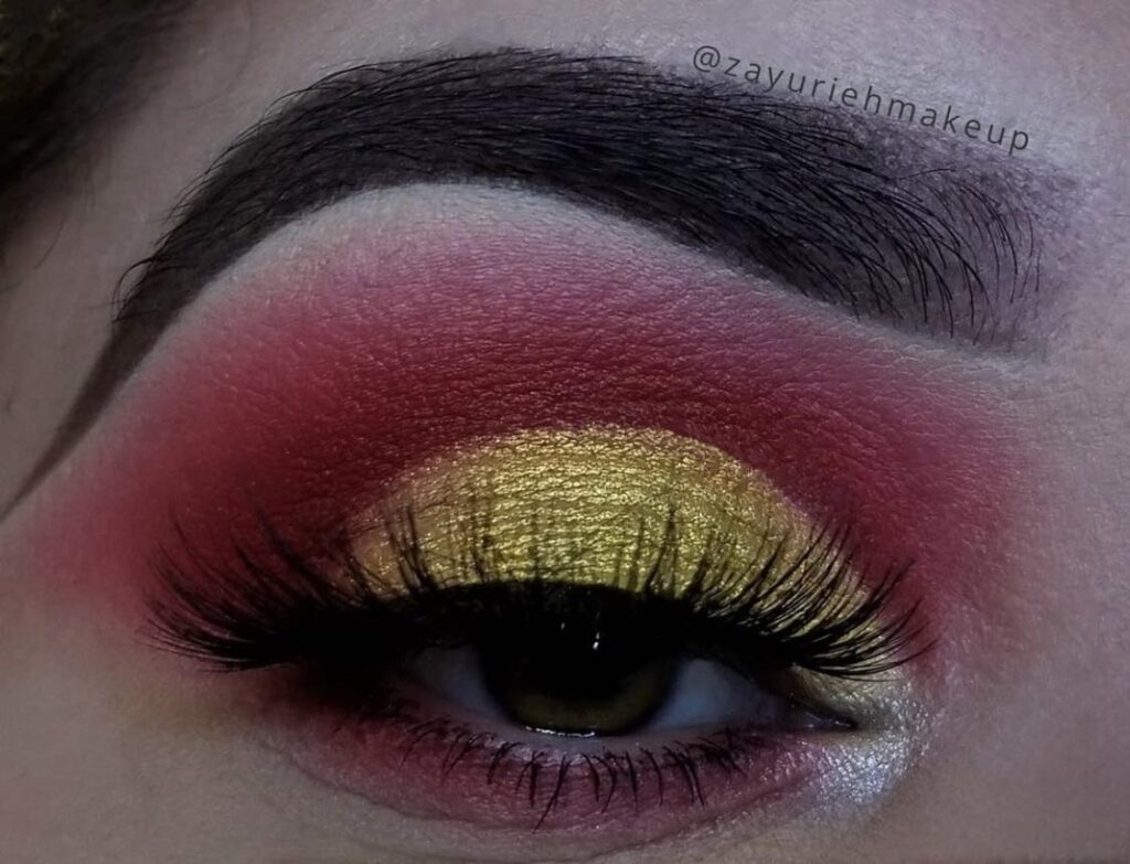 Unleash Your Fierce Side With Daring Red Smokey Eye Look