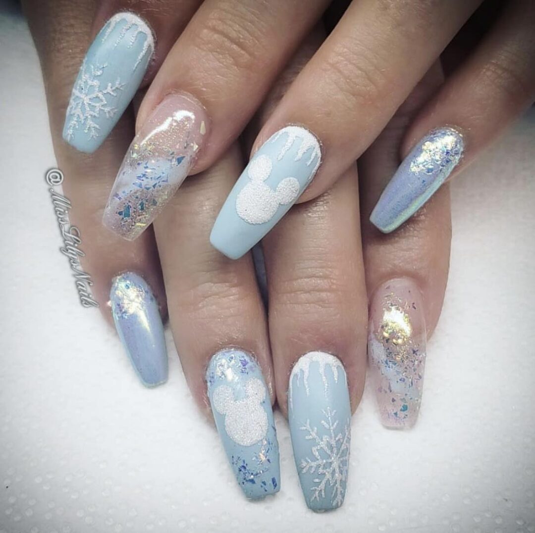 Enhance Your Holiday Spirit With Disney Christmas Nails That Are Pure ...