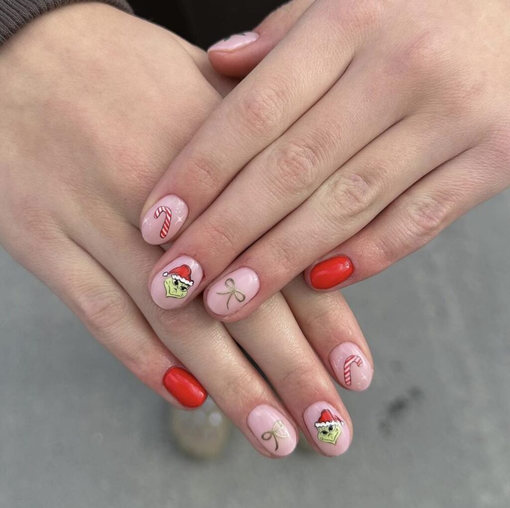 Get Festive With Short Christmas Nails And Keep Your Style Merry