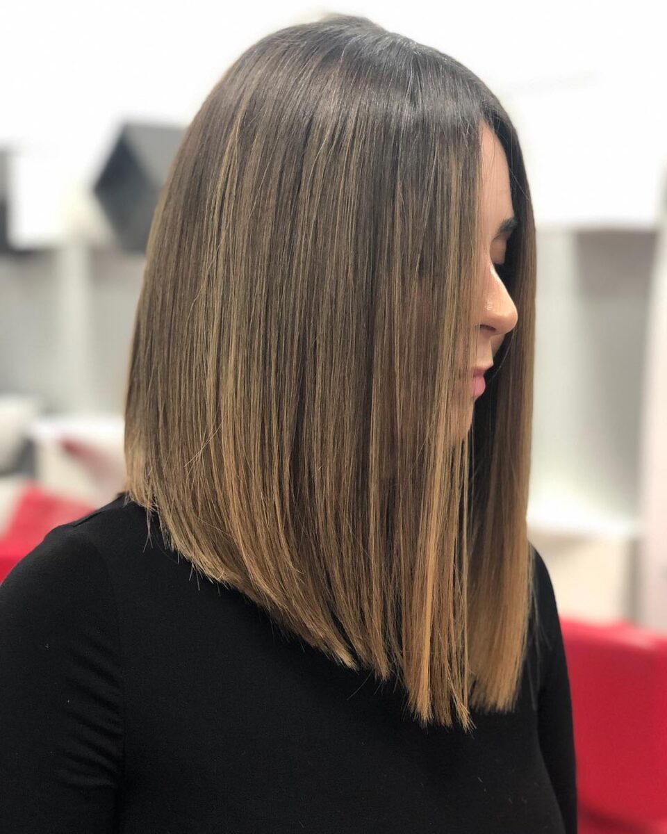 Try These Medium Length Haircuts For The Full Glam Effect