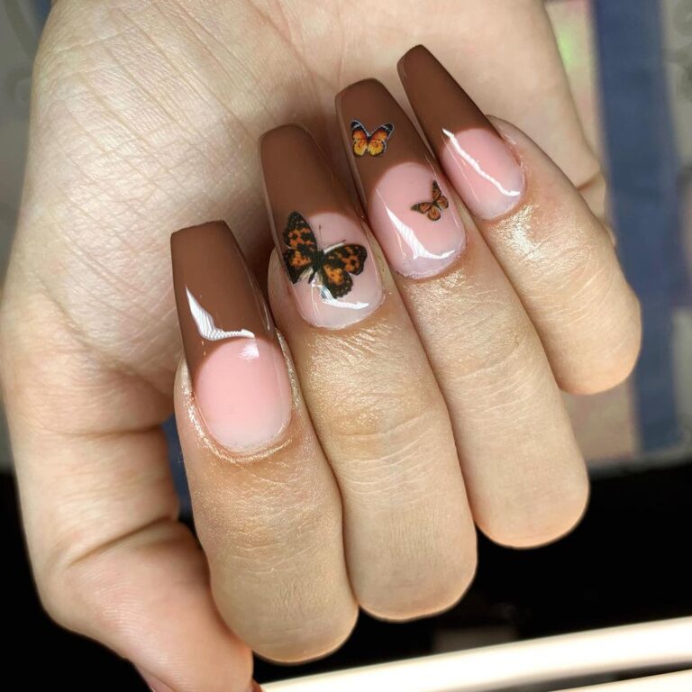 Chic Parisian Mani-Goals With Autumn French Nails