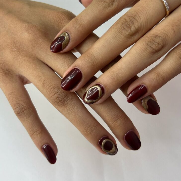 Harvest The Fall Vibes With These Glossy Cherry Mocha Nails
