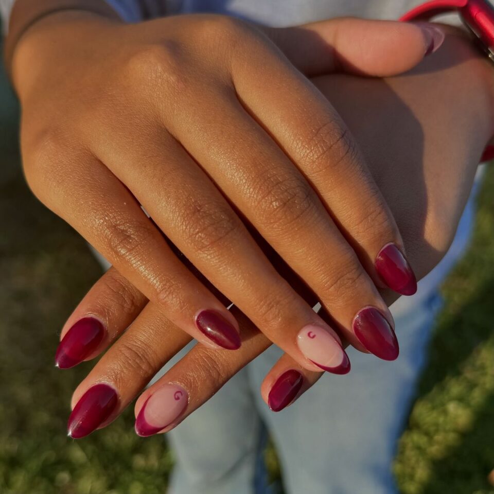 Harvest The Fall Vibes With These Glossy Cherry Mocha Nails